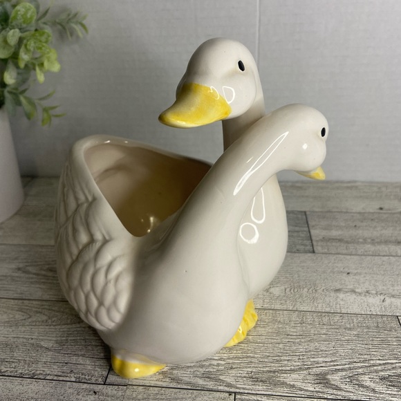 Inarco | Accents | Vintage Ceramic Swan Planter 6 986 Inarco | Poshmark